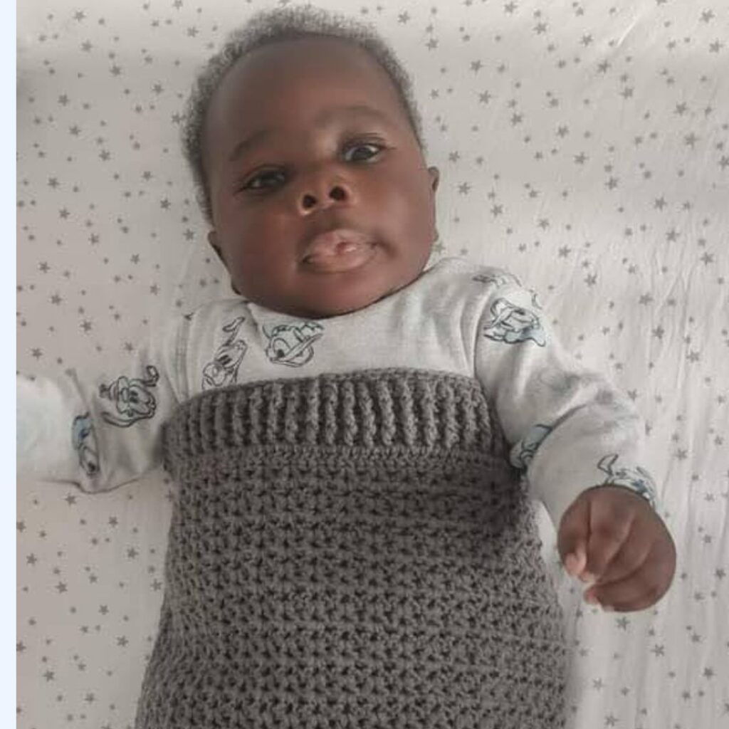 Crochet baby cocoon free pattern - Fosbas Designs