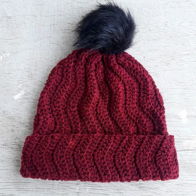Easy crochet beanie free pattern - Fosbas Designs