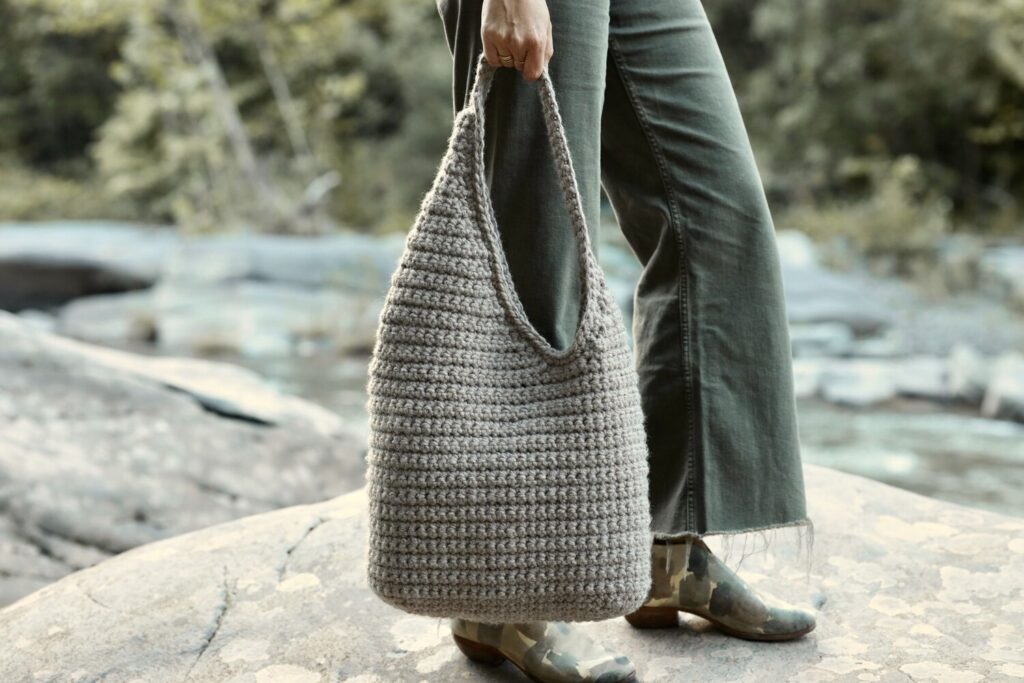 40+ Free Modern Crochet Bag Patterns - Fosbas Designs