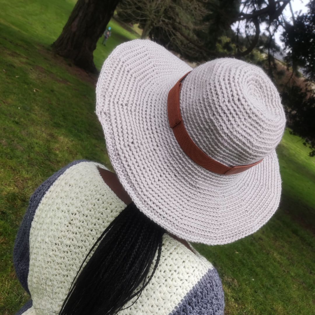 Easy crochet sun hat-free pattern - Fosbas Designs