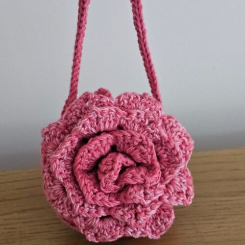 Crochet Mini Purse: Free Pattern - Fosbas Designs