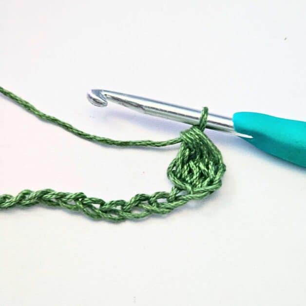 How to do 3 double crochet cluster stitch - Fosbas Designs